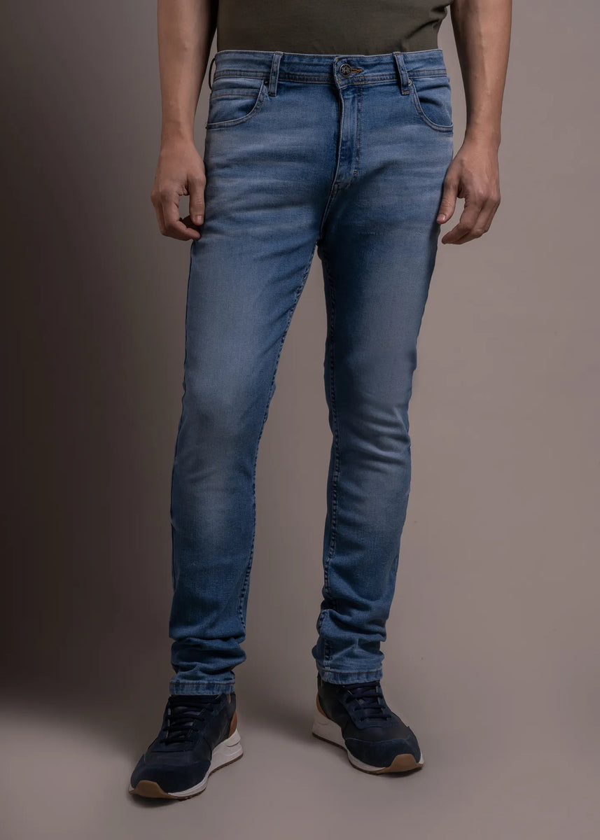 BIESEL – @BrandsAvenueRD